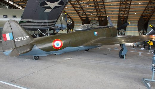 Heinkel He 162 A-2 Spatz - Musée de l'Air et de l'Espace