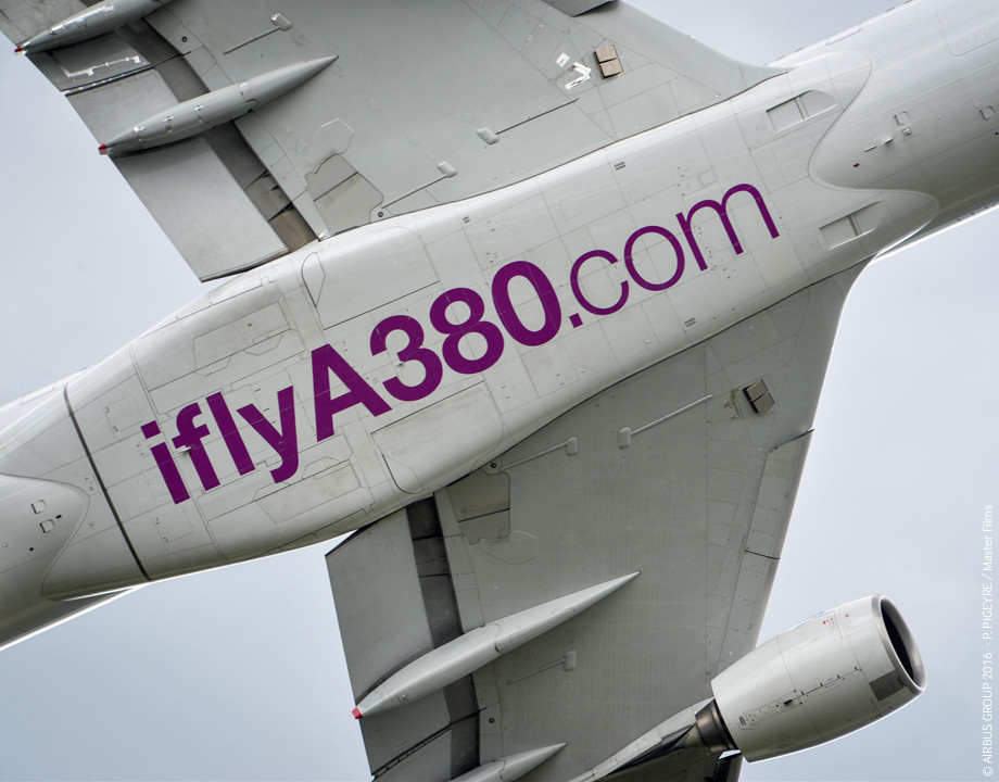 Arrivée en vol d’un Airbus A380 d’essais - Musée de l'Air et de l'Espace