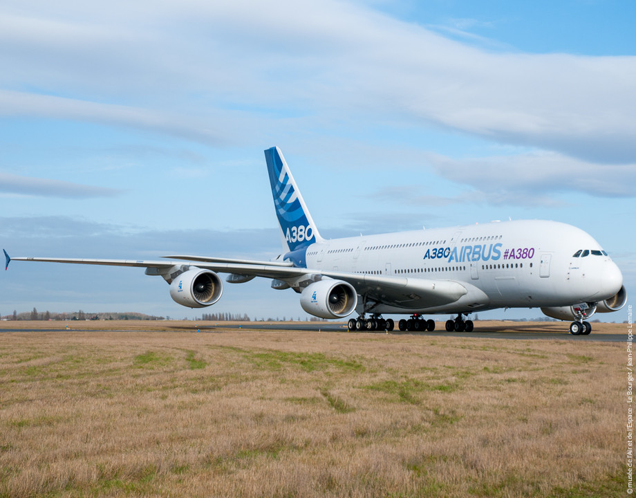 Arrivée en vol d’un Airbus A380 d’essais - Musée de l'Air et de l'Espace