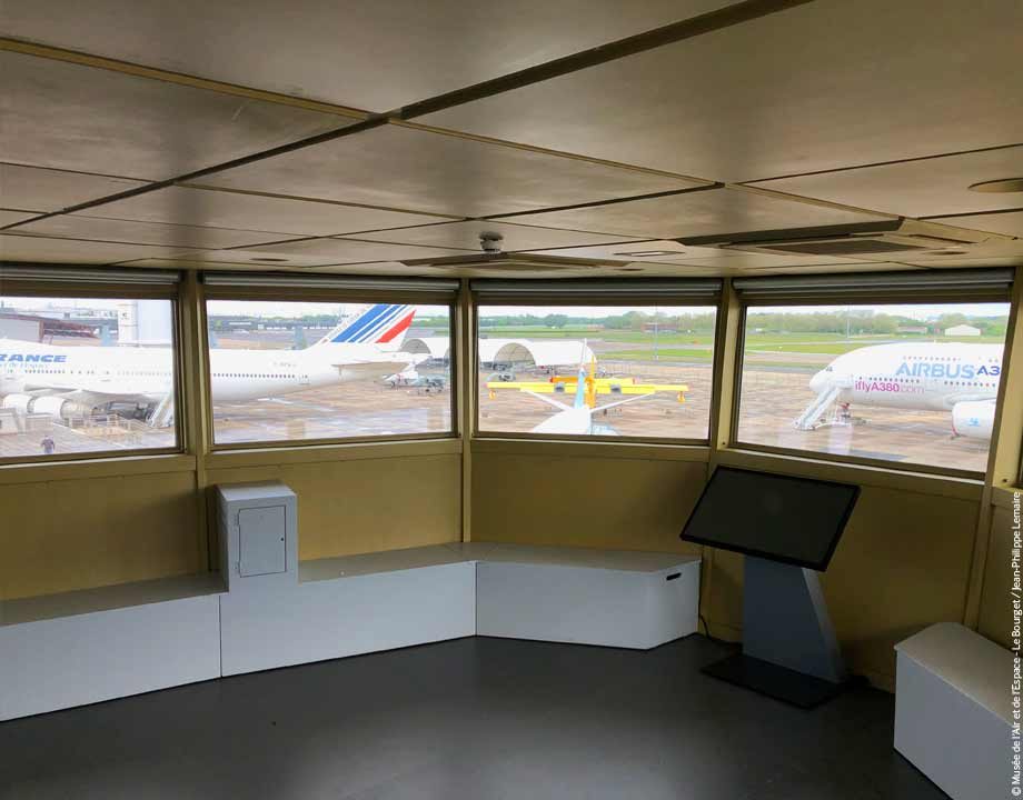 Tour de contrôle - Musée de l'Air et de l'Espace