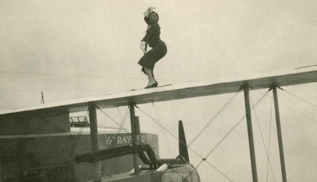 Photographie anonyme de Joséphine Baker - Musée de l'Air et de l'Espace